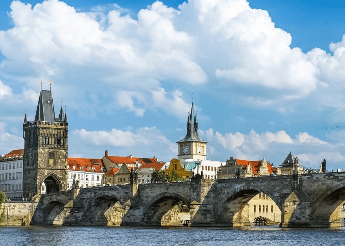 Best of Prague: Visit Prague Castle, Charles Bridge & Wenceslas Square ...